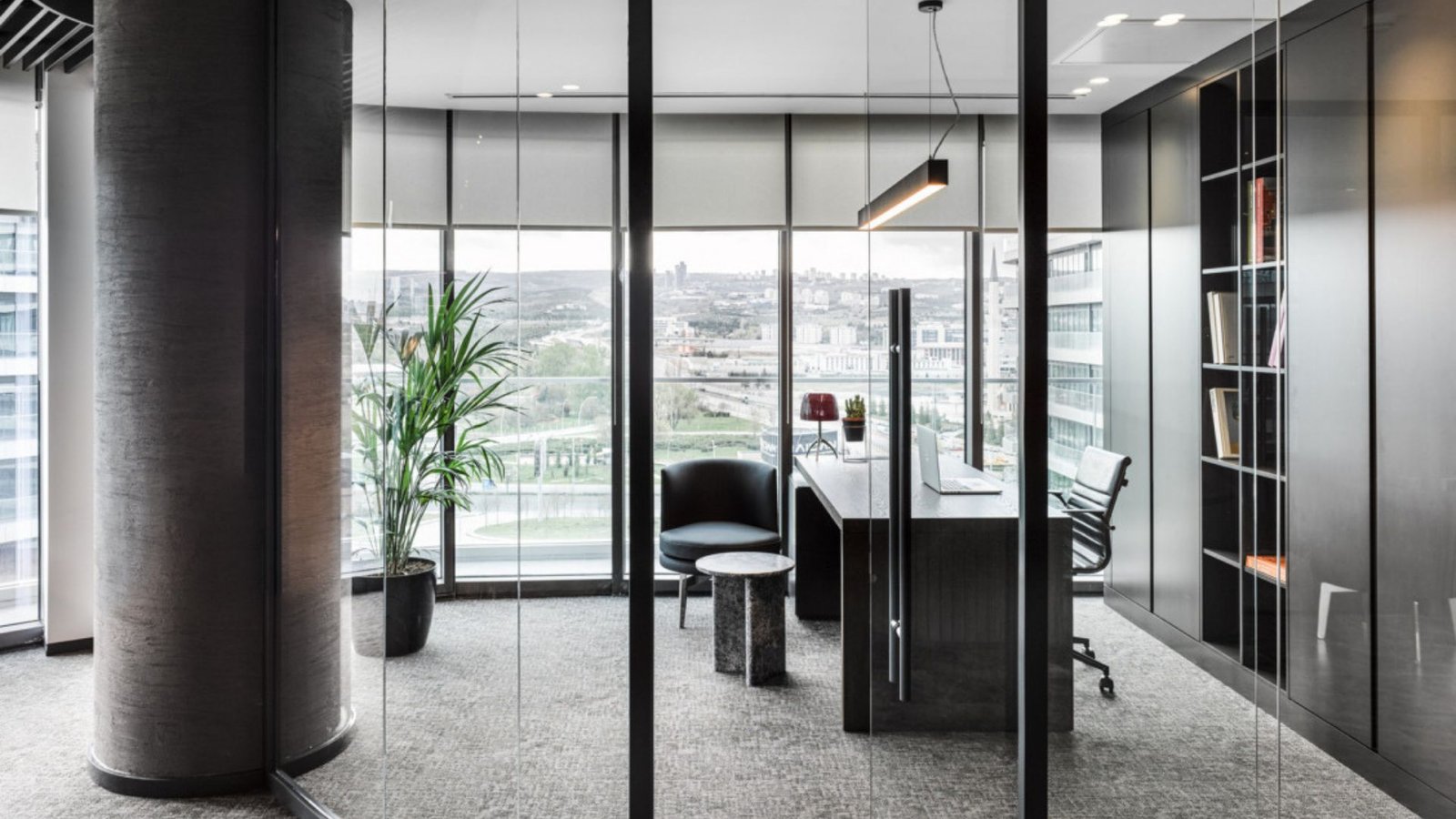 Luxury Corner Office Ideas to Inspire Your Workspace - GoodHouse Interior
