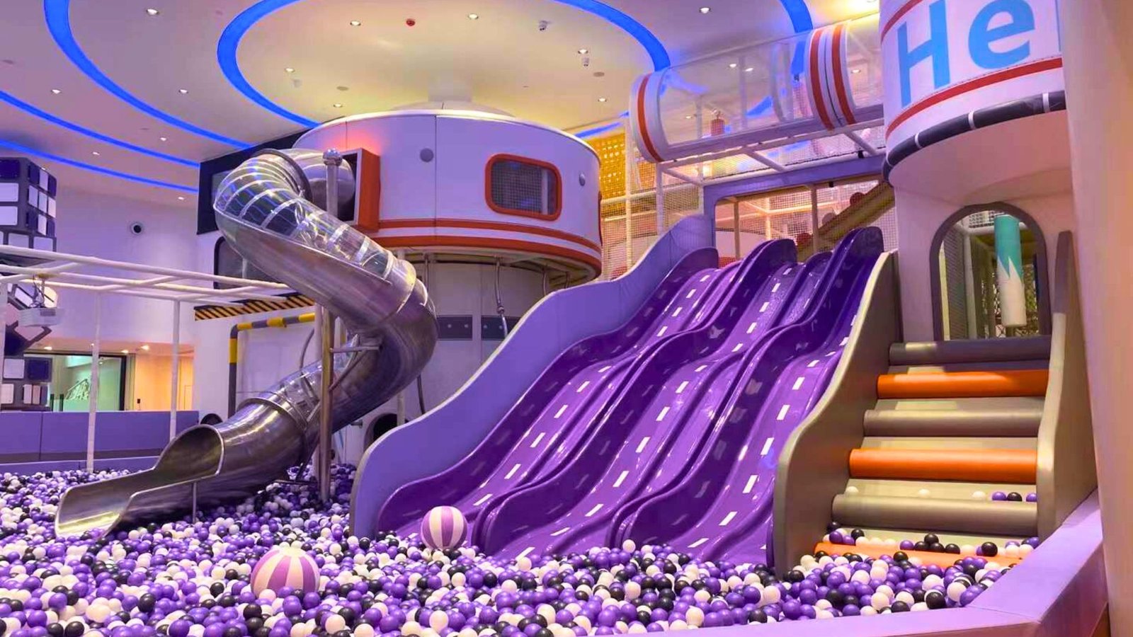 How to Design Stylish Mall Entertainment Zones - GoodHouse Interior