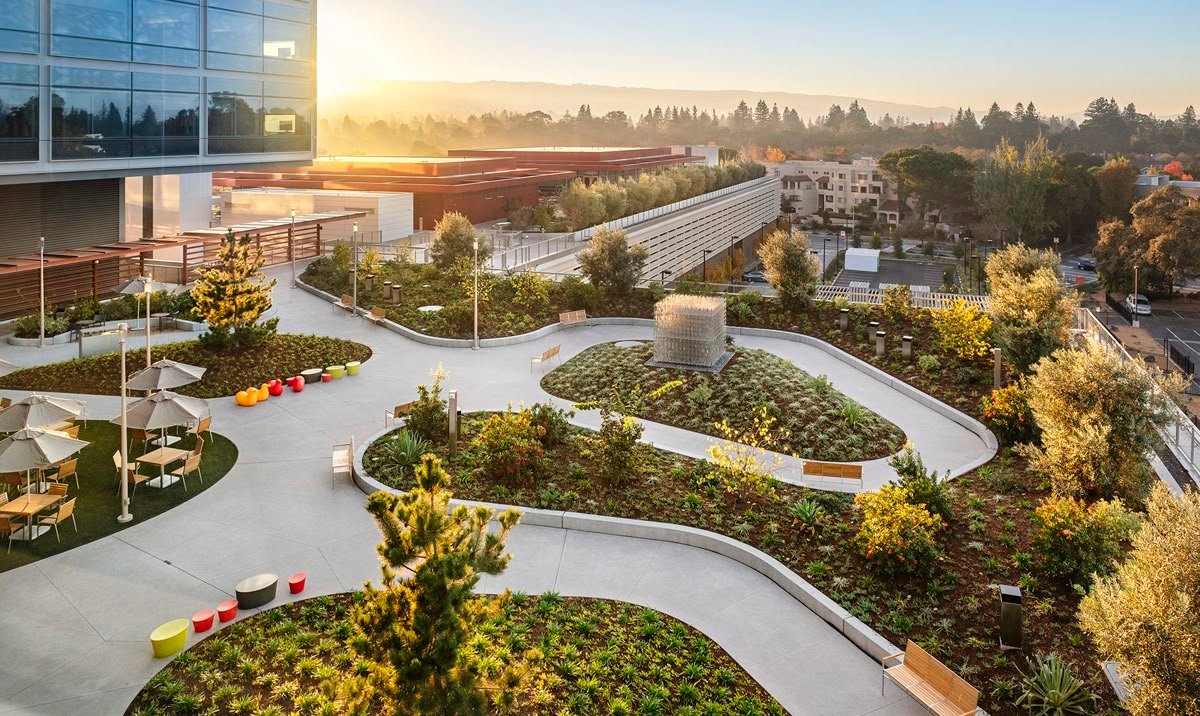 Healing Gardens and Courtyards: Modern Hospital Luxury - GoodHouse Interior