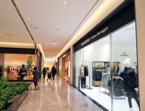 Luxury Mall Interior Design: Reinventing Shopping Journeys - GoodHouse ...
